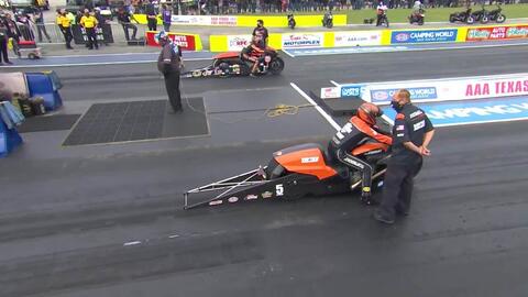 Angie Smith joins Denso 200-mph club at AAA Texas NHRA FallNationals.mp4