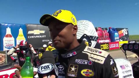 Antron Brown picks up his first Topeka win at the 2017 Menards NHRA ...
