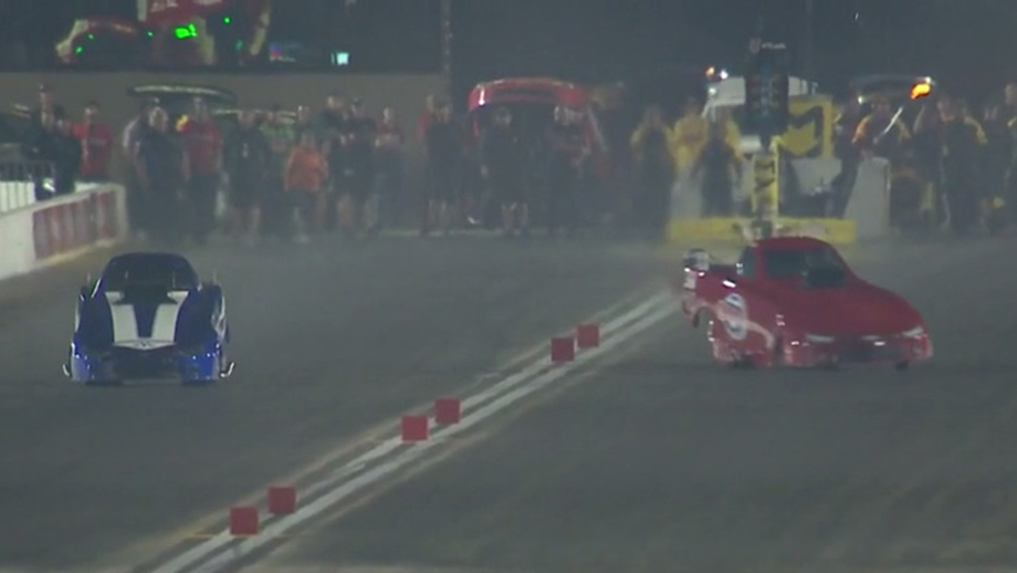Andy Bohl loses control of Top Alcohol Funny Car at Route 66 NHRA ...