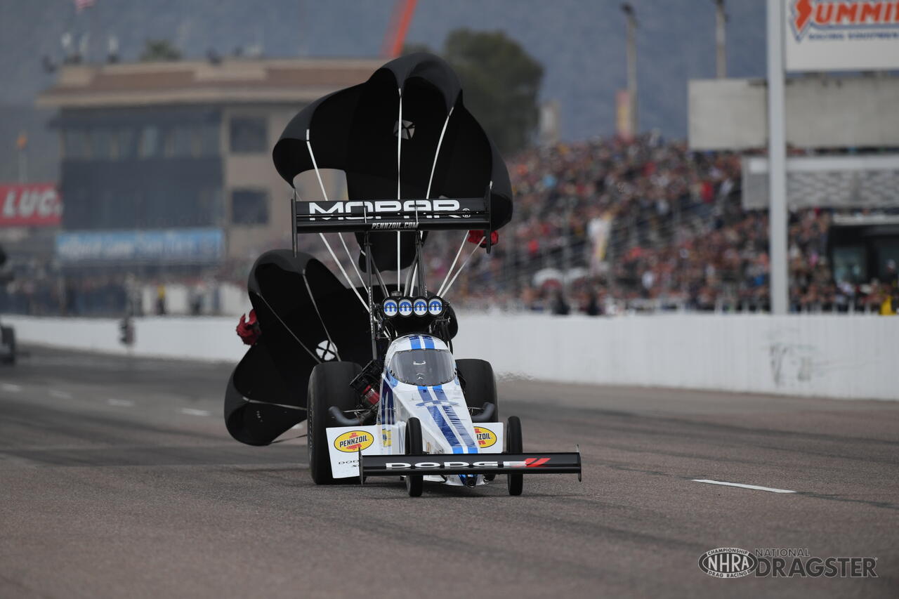 Check out Leah Pruett's brand new Mopar helmet | NHRA