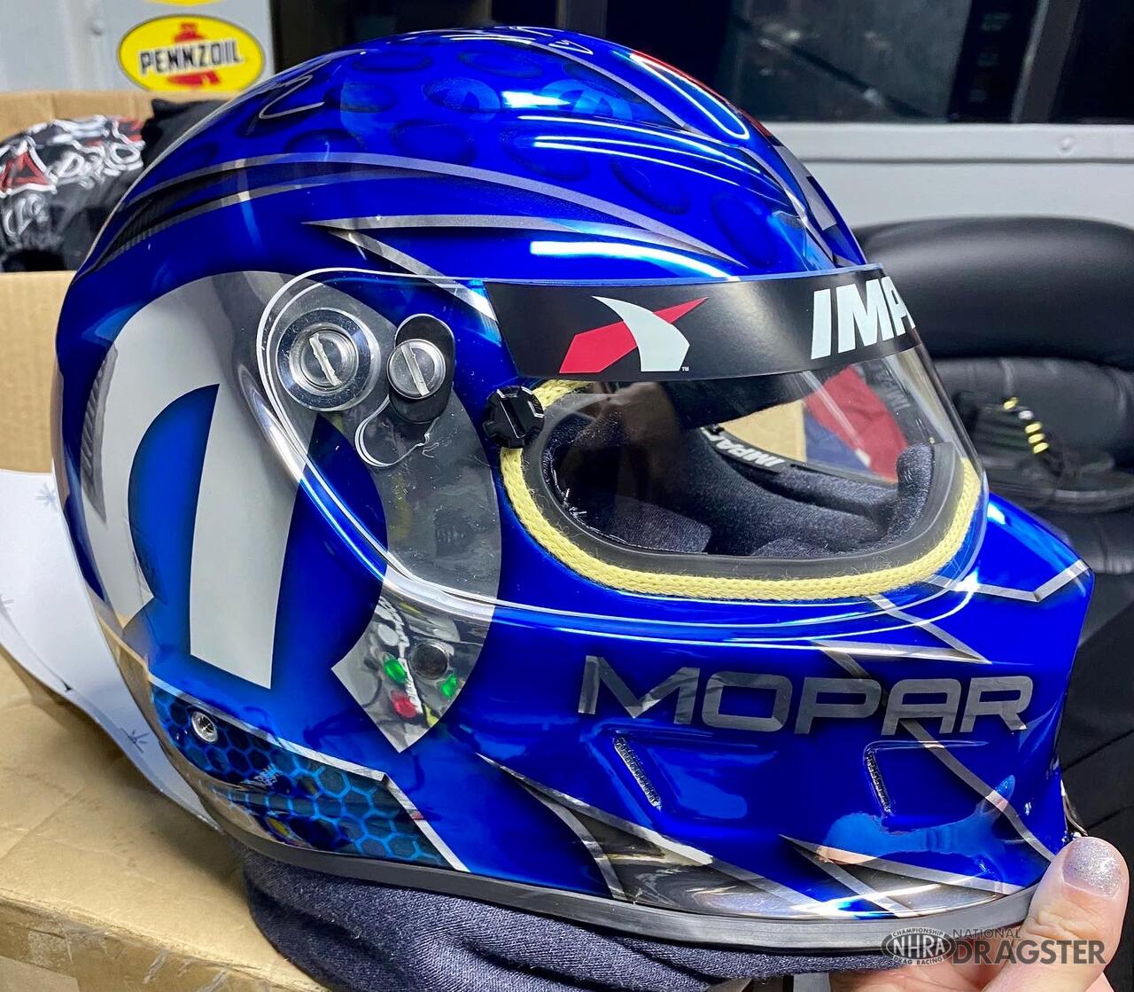 Check out Leah Pruett's brand new Mopar helmet | NHRA