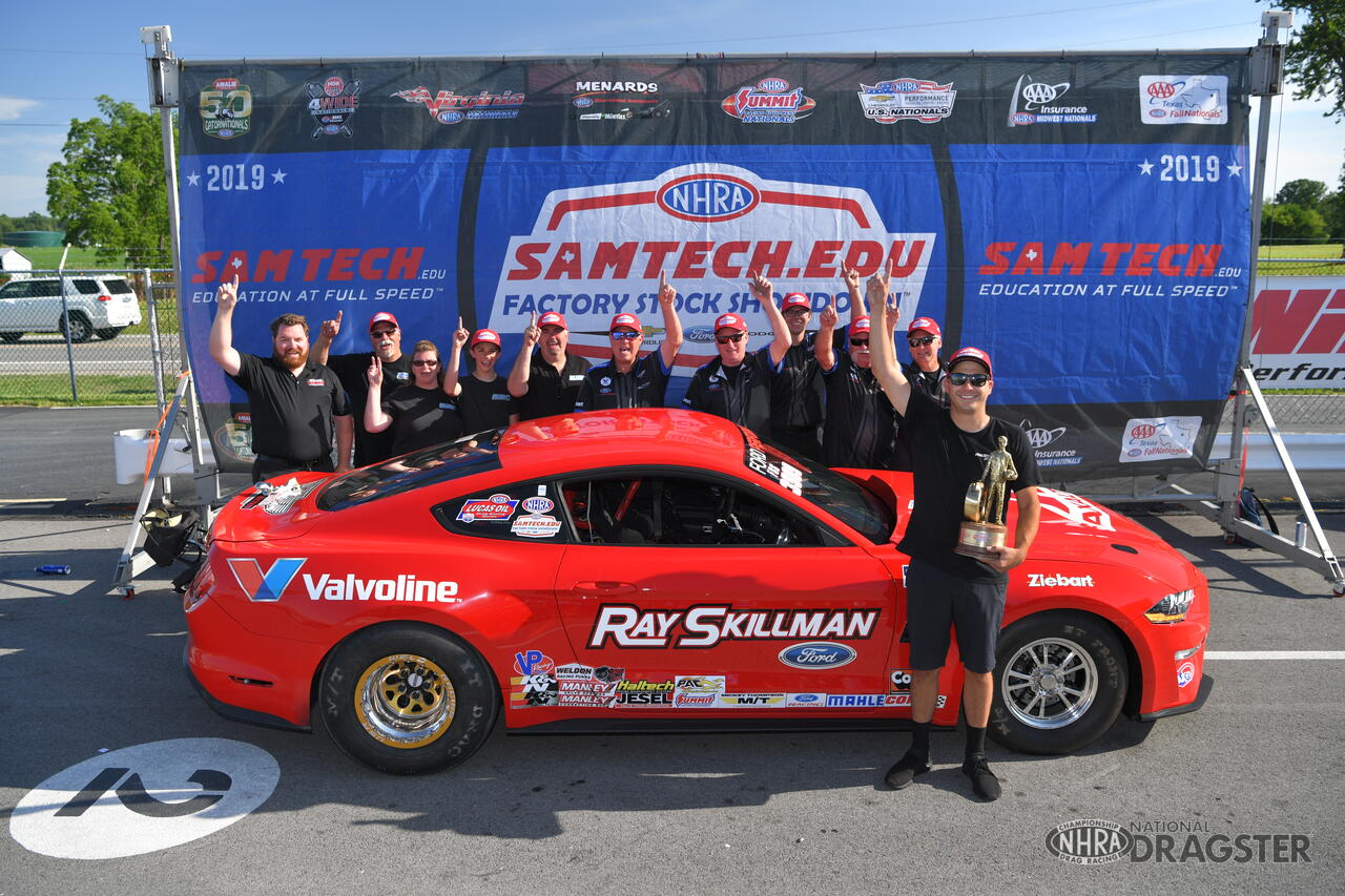 See the cars of the SAMTech.edu Factory Stock Showdown in this photo ...