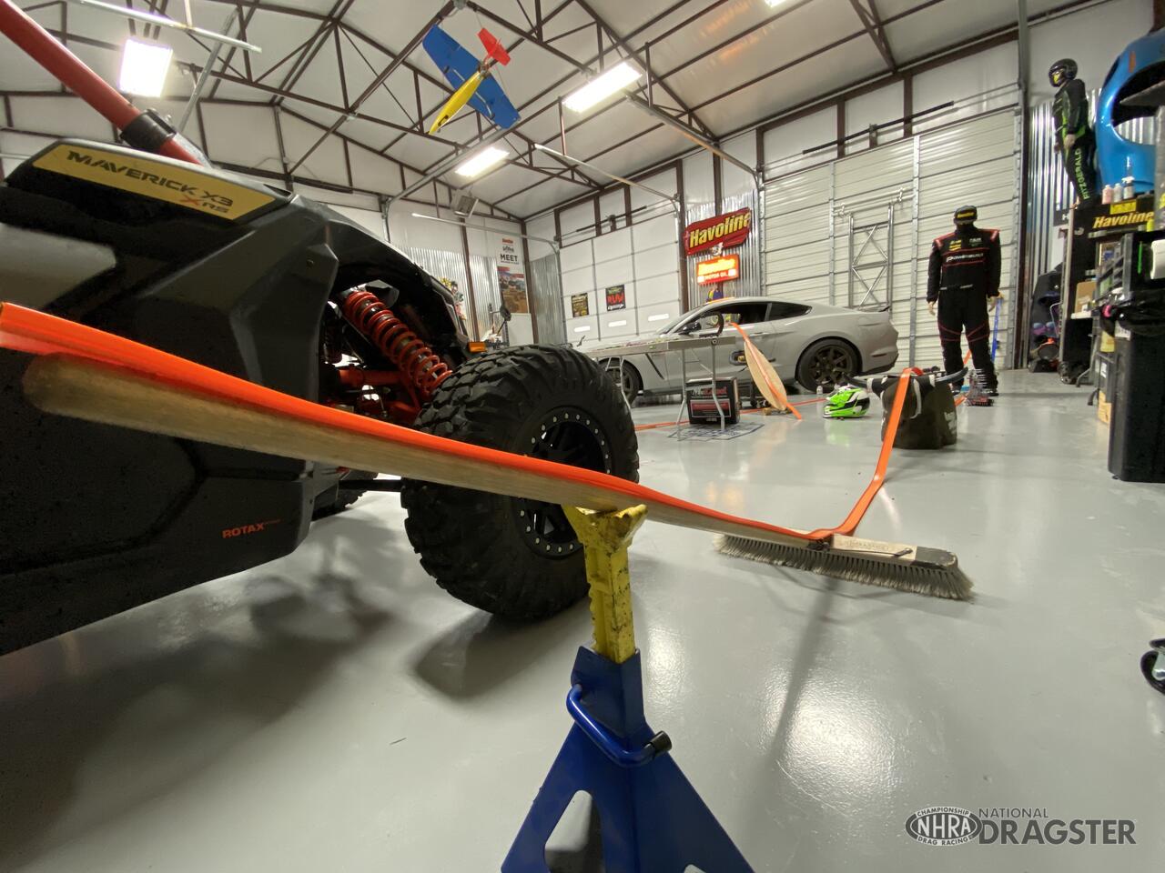 Don’t let your kids watch this video! Epic Hot Wheels track takes over ...