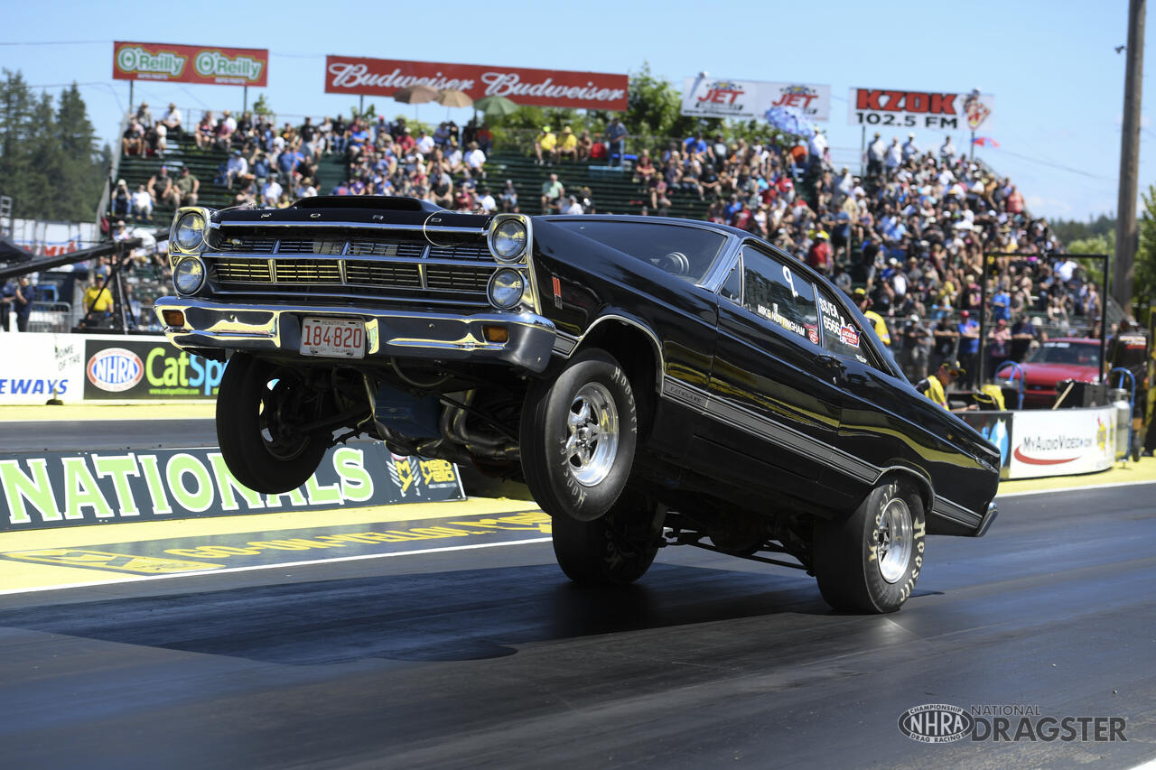 Focus On: Wheelstands | NHRA