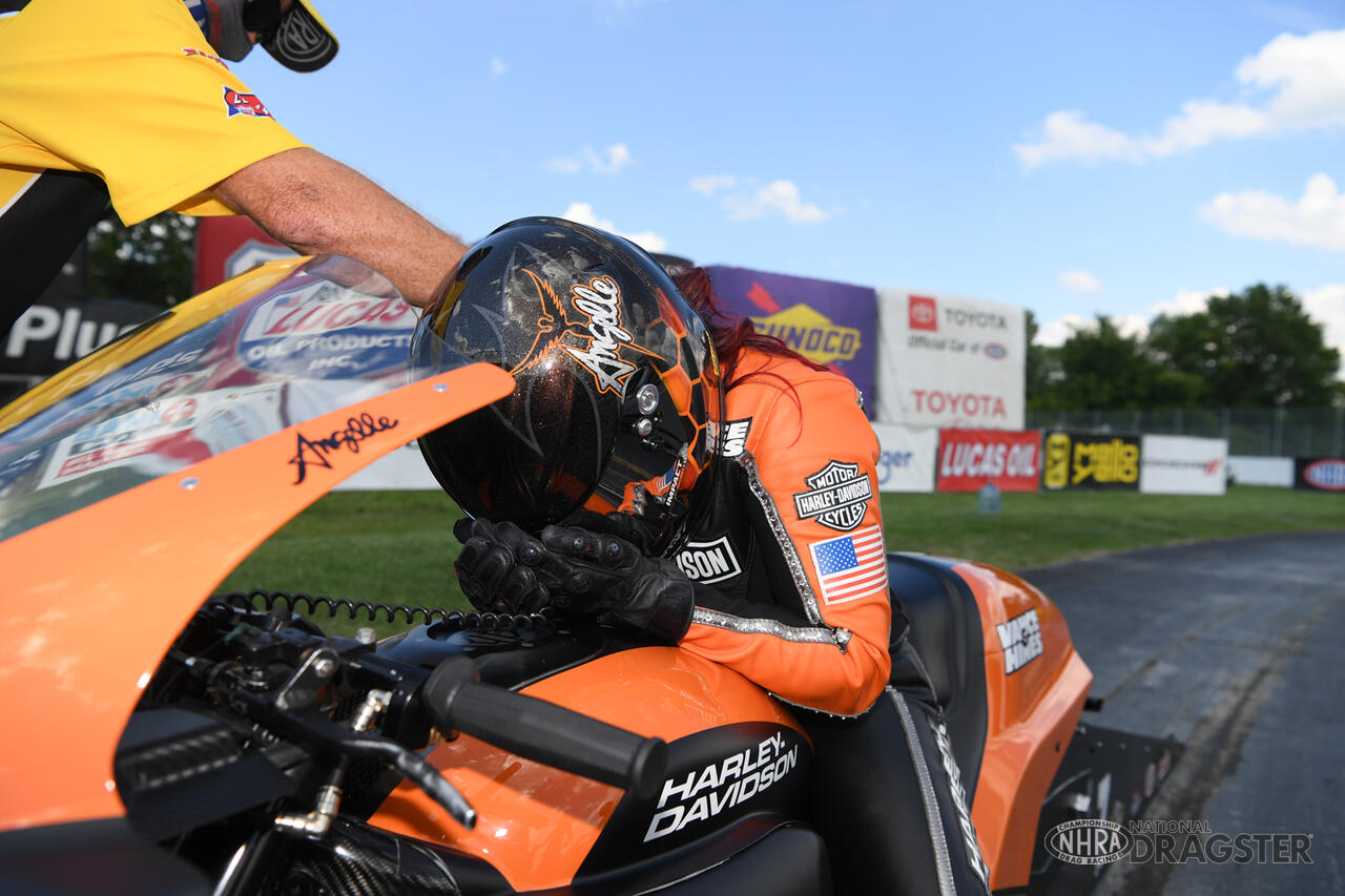 Dodge NHRA Indy Nationals Sunday photo gallery | NHRA