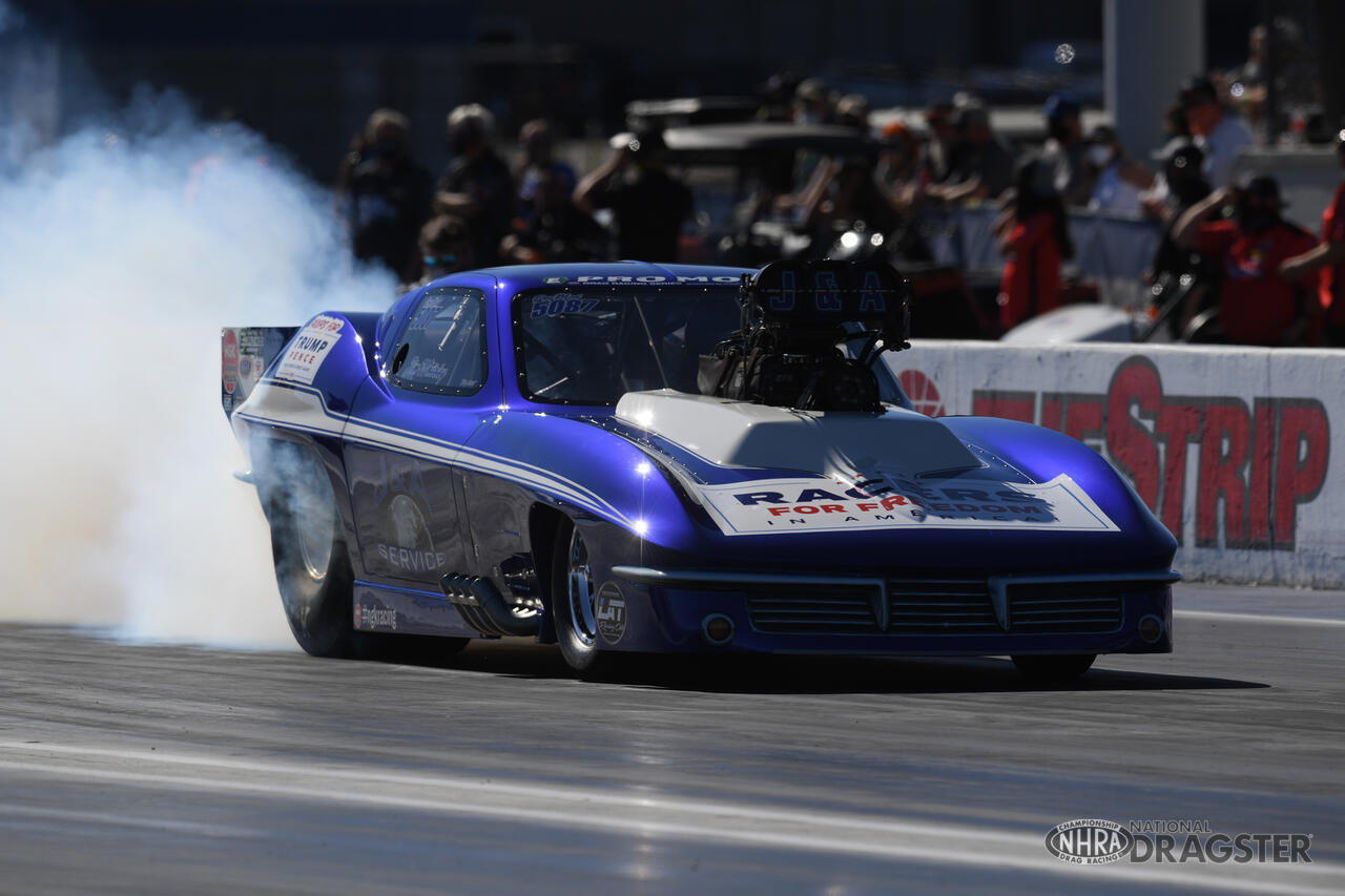 Dodge NHRA Finals presented by Pennzoil Saturday photo gallery | NHRA