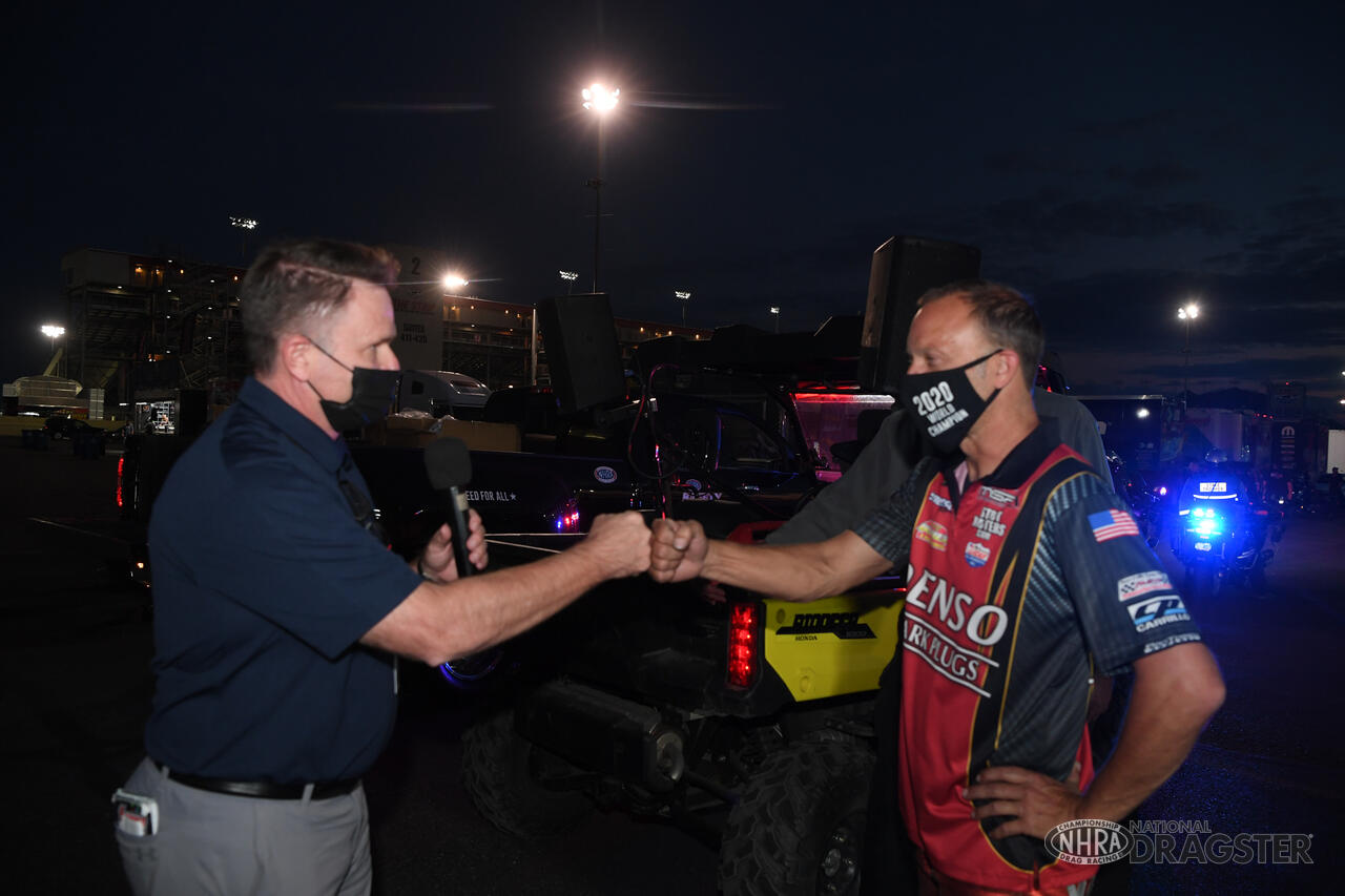 Let the champagne flow: Pit-area champ celebrations put a capper on ...