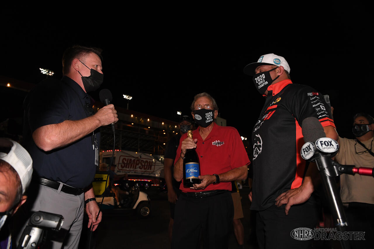 Let the champagne flow: Pit-area champ celebrations put a capper on ...