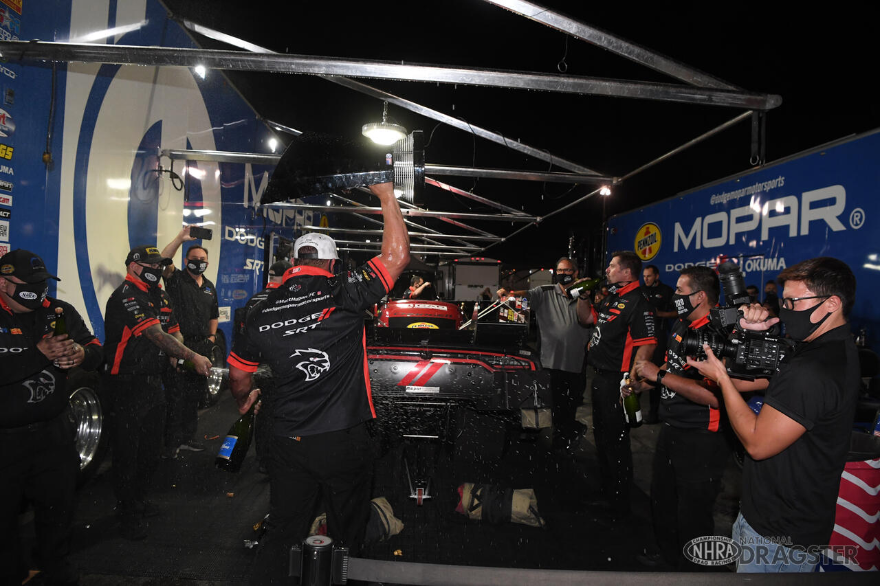 Let the champagne flow: Pit-area champ celebrations put a capper on ...