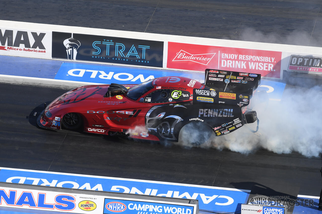 Dodge NHRA Finals presented by Pennzoil Sunday photo gallery | NHRA