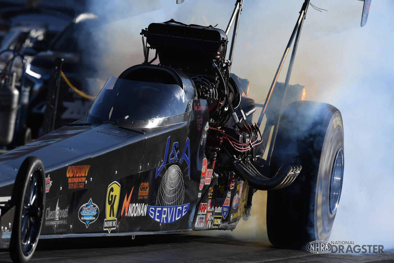 Dodge NHRA Finals presented by Pennzoil Sunday photo gallery | NHRA