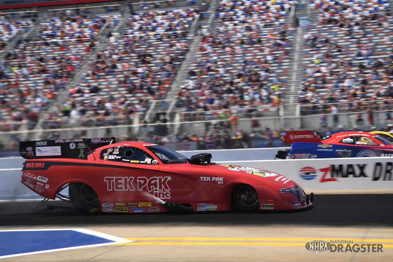 NGK NTK NHRA Four-Wide Nationals Saturday Photo Gallery | NHRA