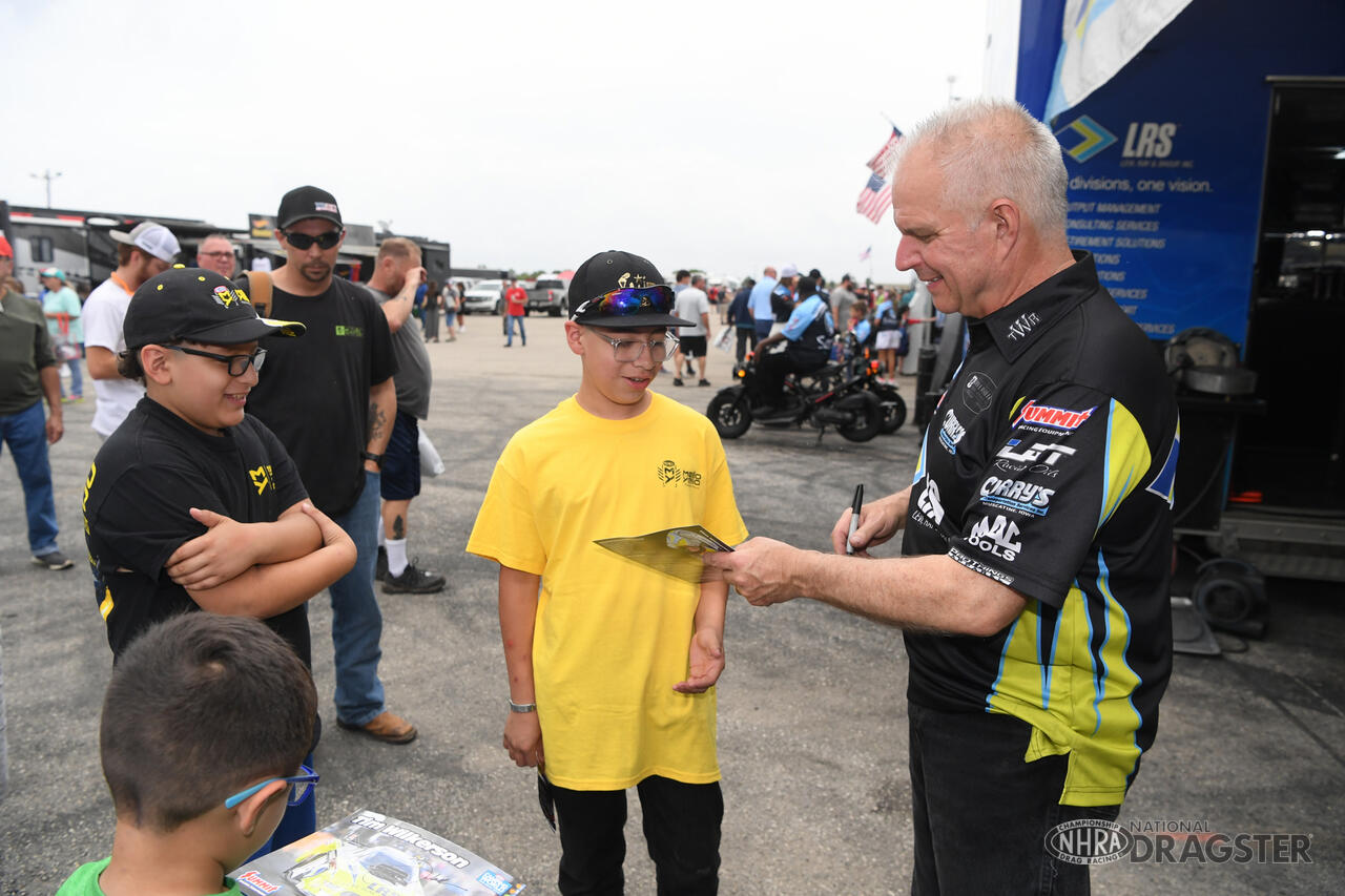 Mopar Express Lane NHRA SpringNationals Sunday/Monday Gallery | NHRA