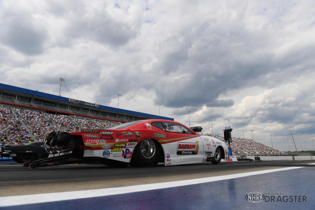 NGK NTK NHRA Four-Wide Nationals Sunday Photo Gallery | NHRA
