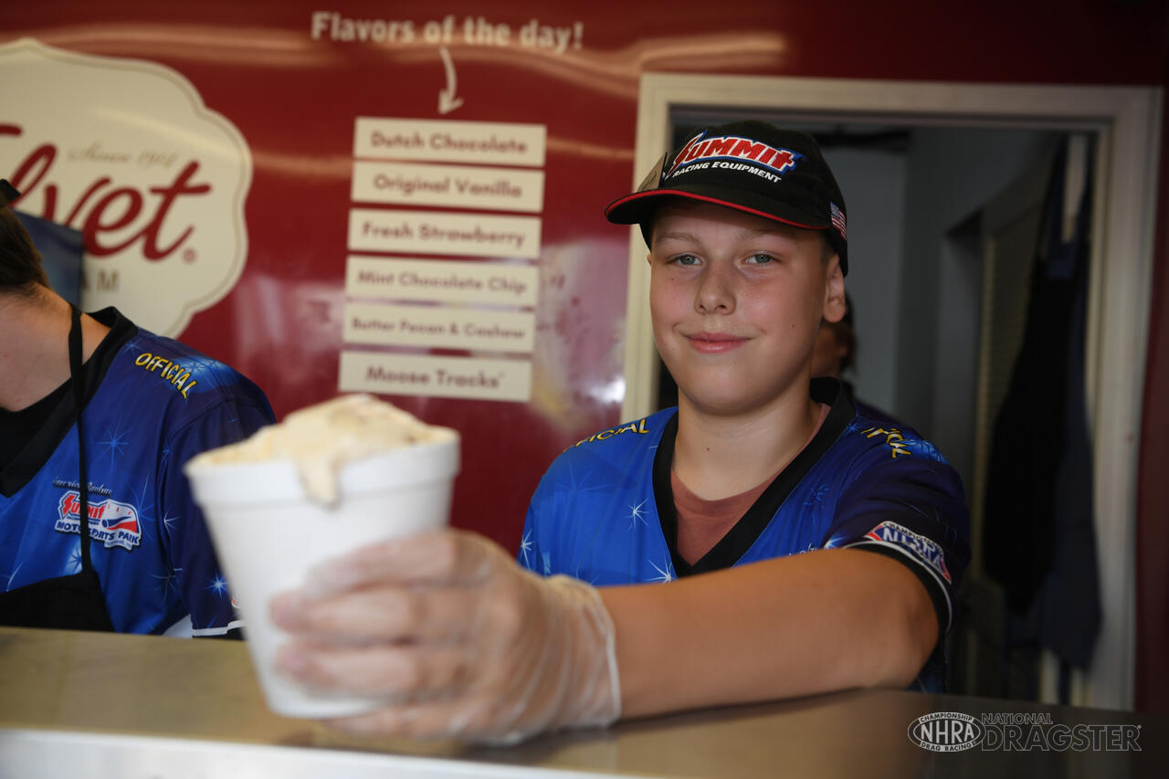 Summit Racing Equipment NHRA Nationals Saturday photo gallery | NHRA