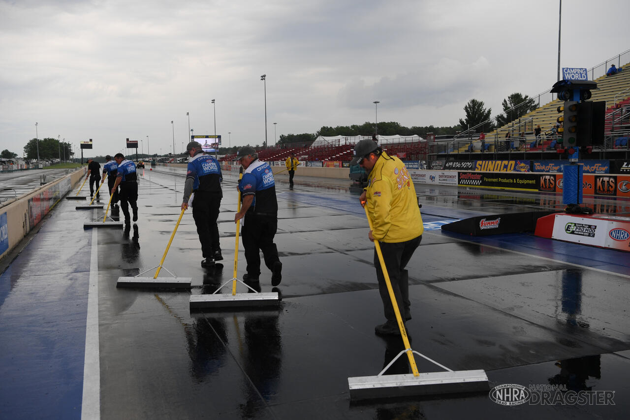 Summit Racing Equipment NHRA Nationals Friday photo gallery | NHRA