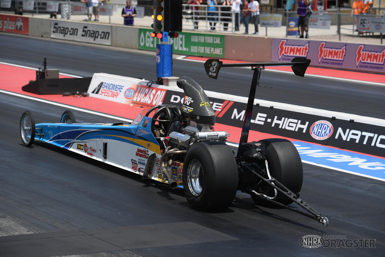 Dodge//SRT Mile-High NHRA Nationals Friday photo gallery | NHRA