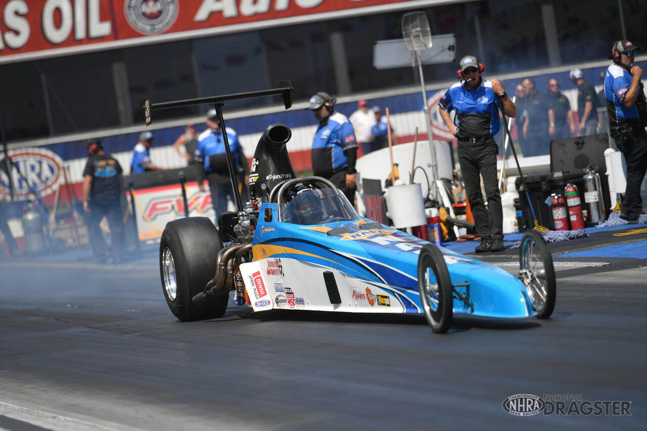 Lucas Oil NHRA Winternationals Friday photo gallery | NHRA