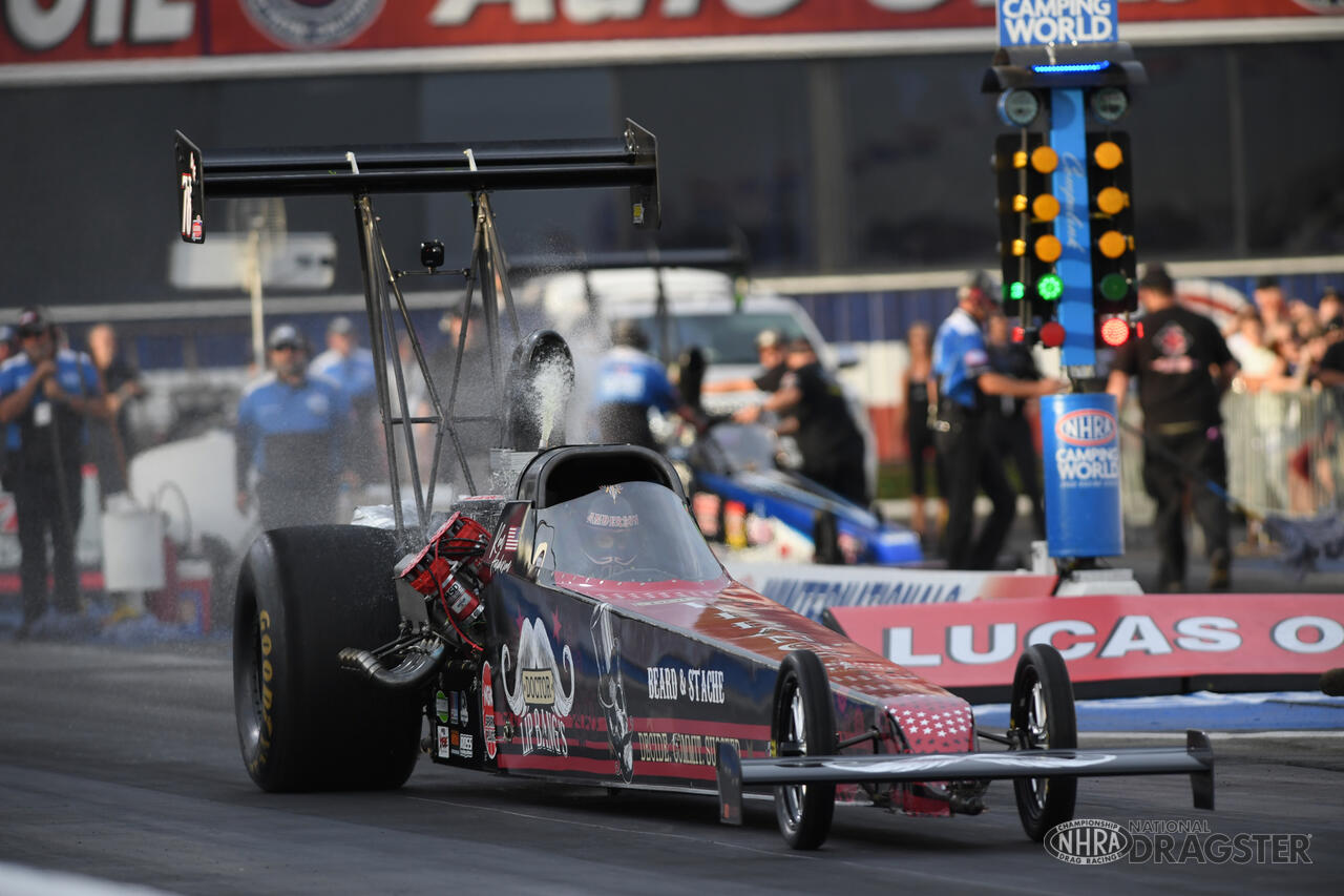 Lucas Oil NHRA Winternationals Friday photo gallery | NHRA