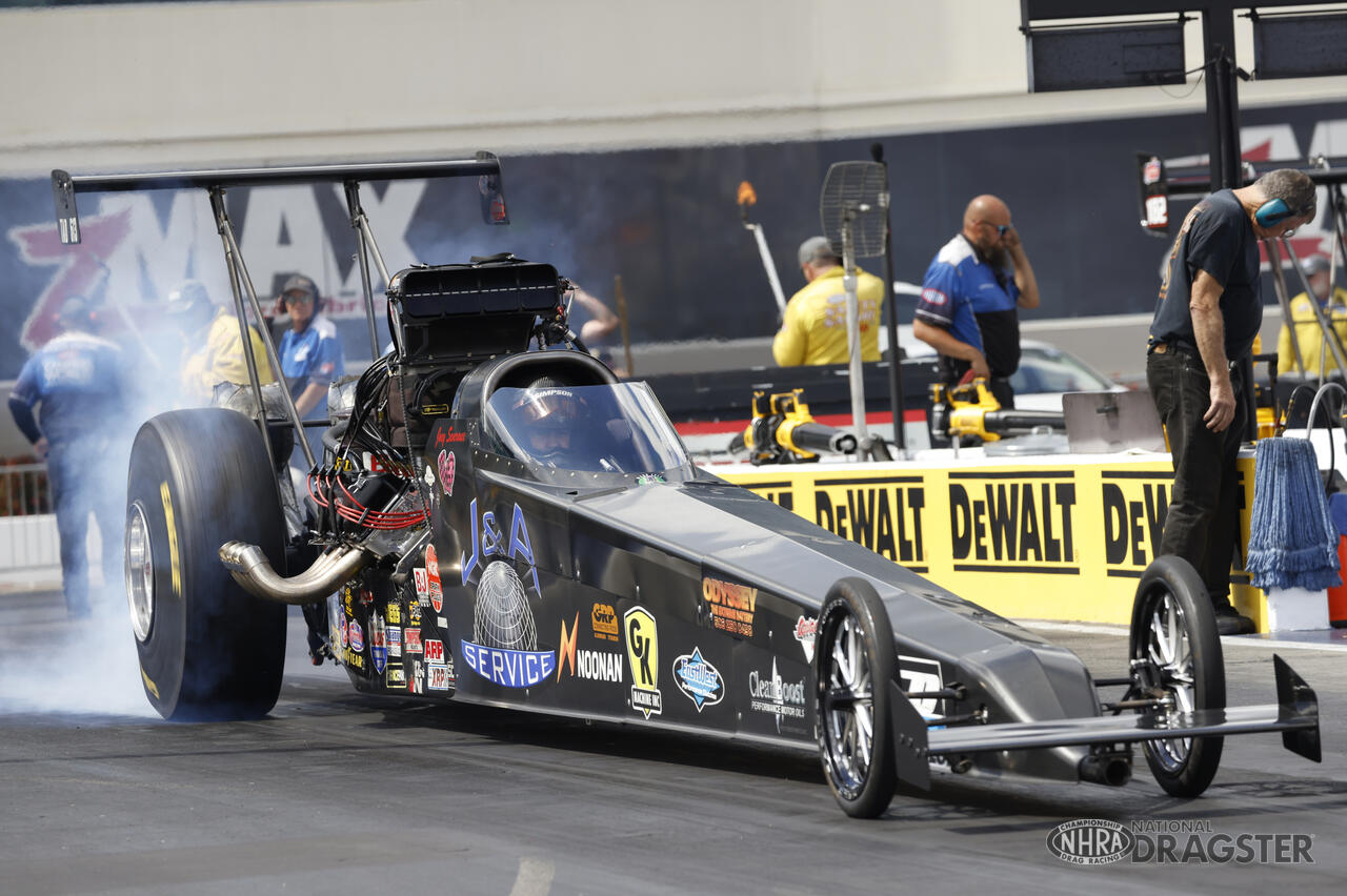 DeWalt NHRA Carolina Nationals Saturday photo gallery | NHRA