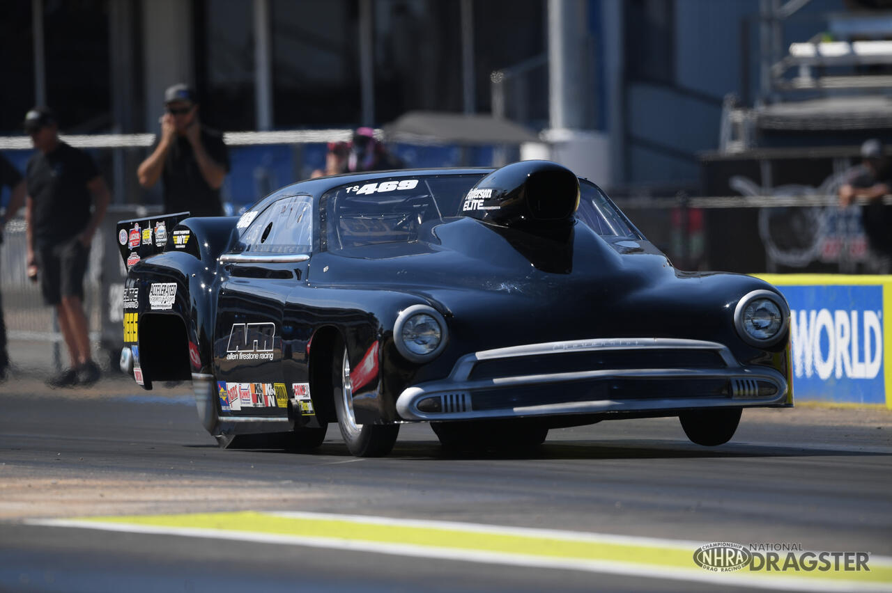 Texas NHRA FallNationals Friday photo gallery | NHRA