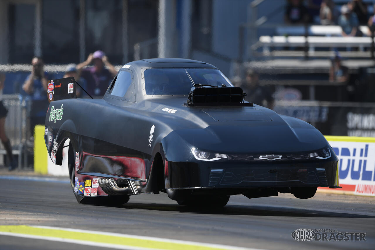 Texas NHRA FallNationals Friday photo gallery | NHRA