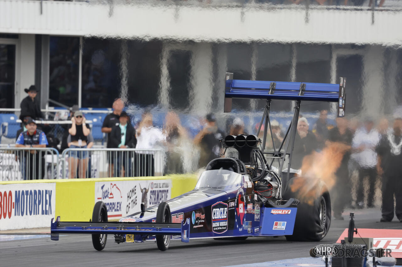 Texas NHRA FallNationals Sunday photo gallery | NHRA