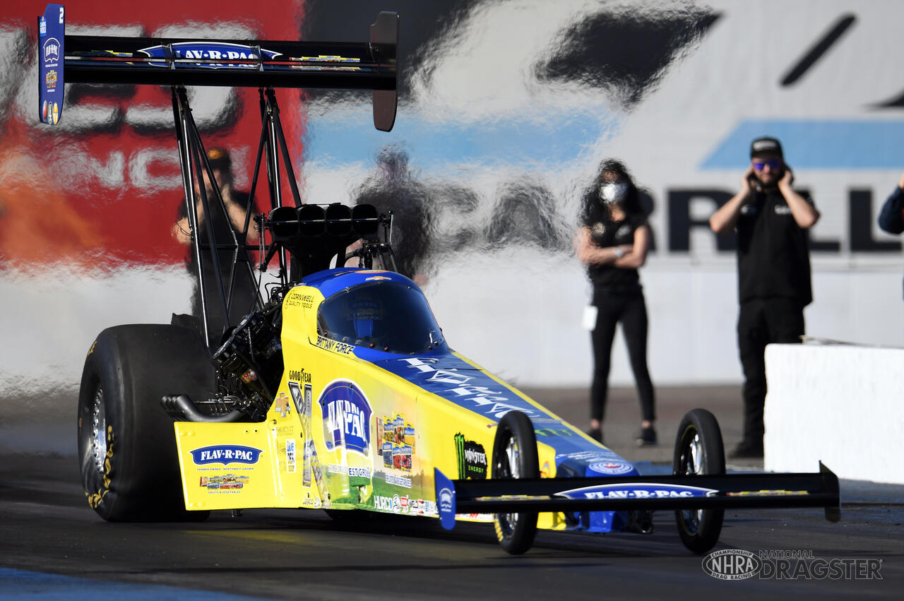 PRO Testing: Saturday Photo Gallery | NHRA