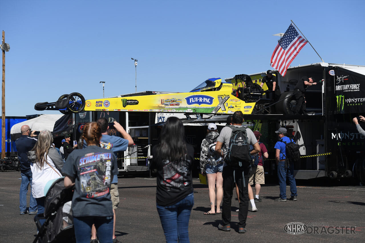 NHRA Arizona Nationals Friday photo gallery | NHRA