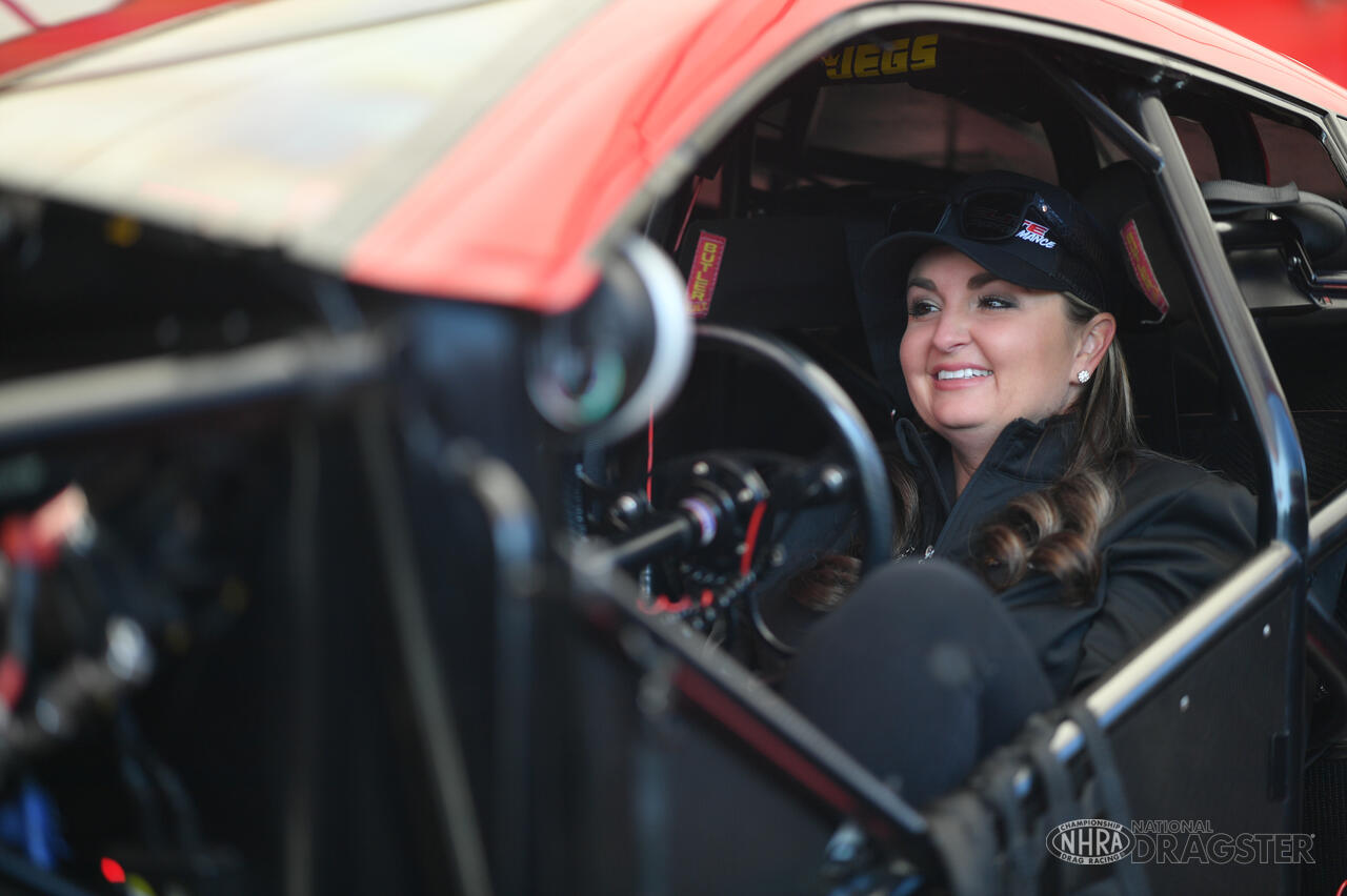 NHRA Arizona Nationals Sunday photo gallery | NHRA