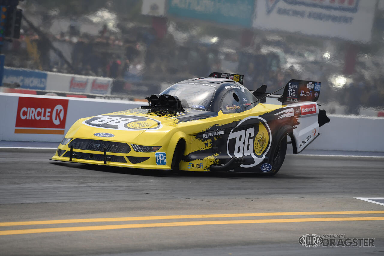 Circle K NHRA Four-Wide Nationals Saturday photo gallery | NHRA