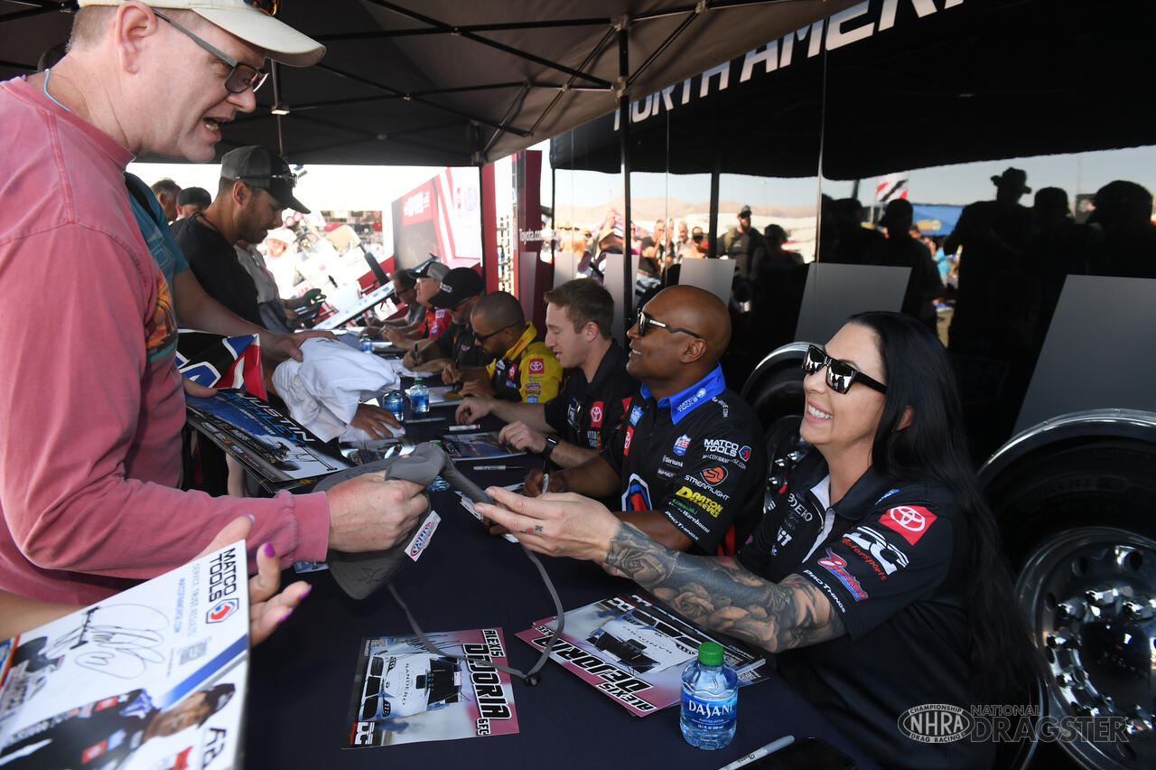 NHRA Four-Wide Nationals Saturday photo gallery | NHRA