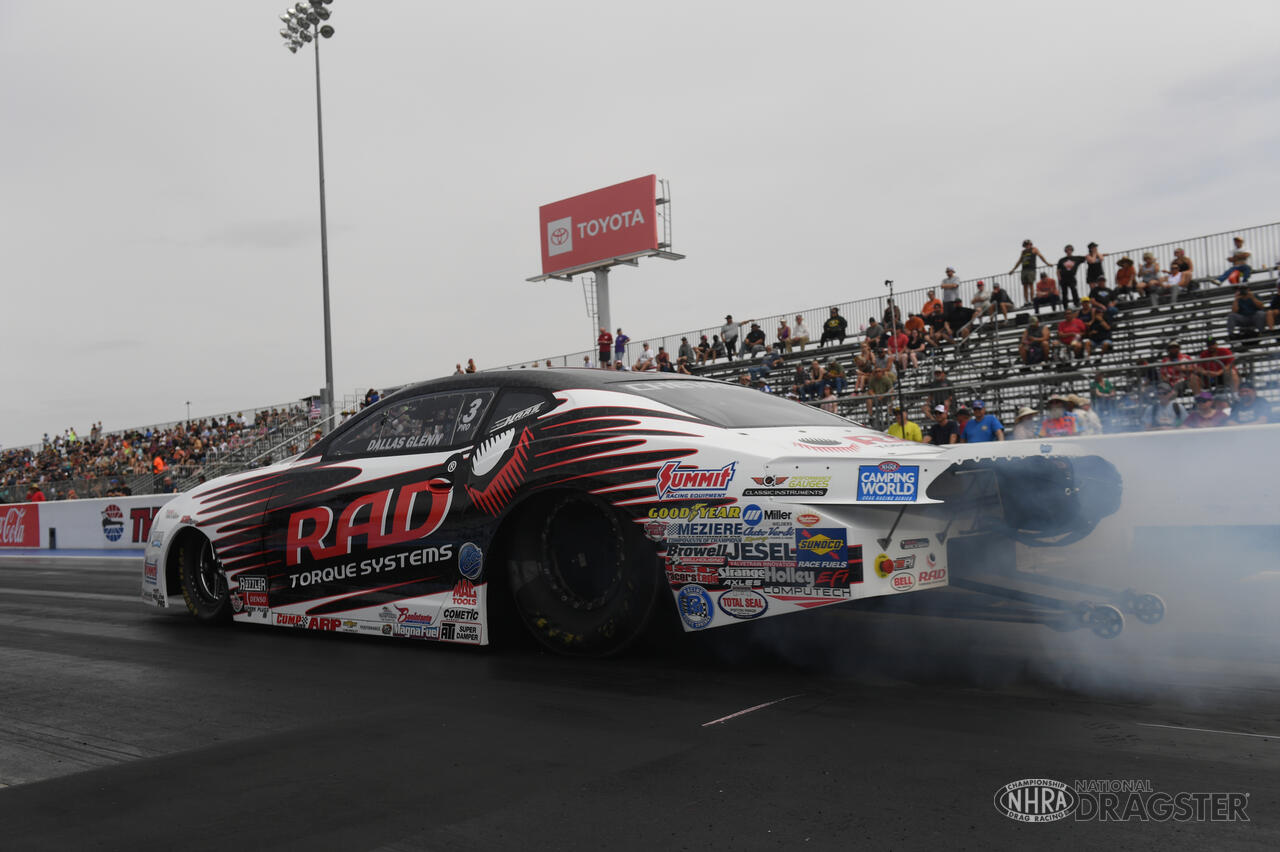NHRA Four-Wide Nationals Sunday photo gallery | NHRA