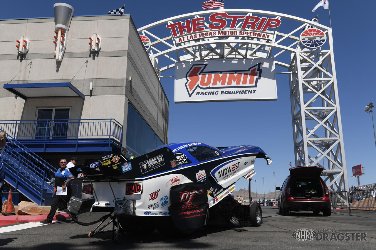 NHRA Four-Wide Nationals Friday photo gallery | NHRA