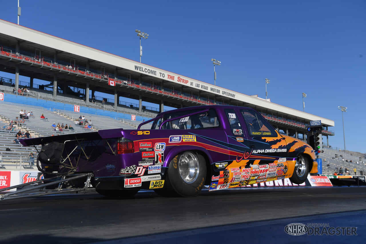 NHRA Nevada Nationals Sunday photo gallery | NHRA