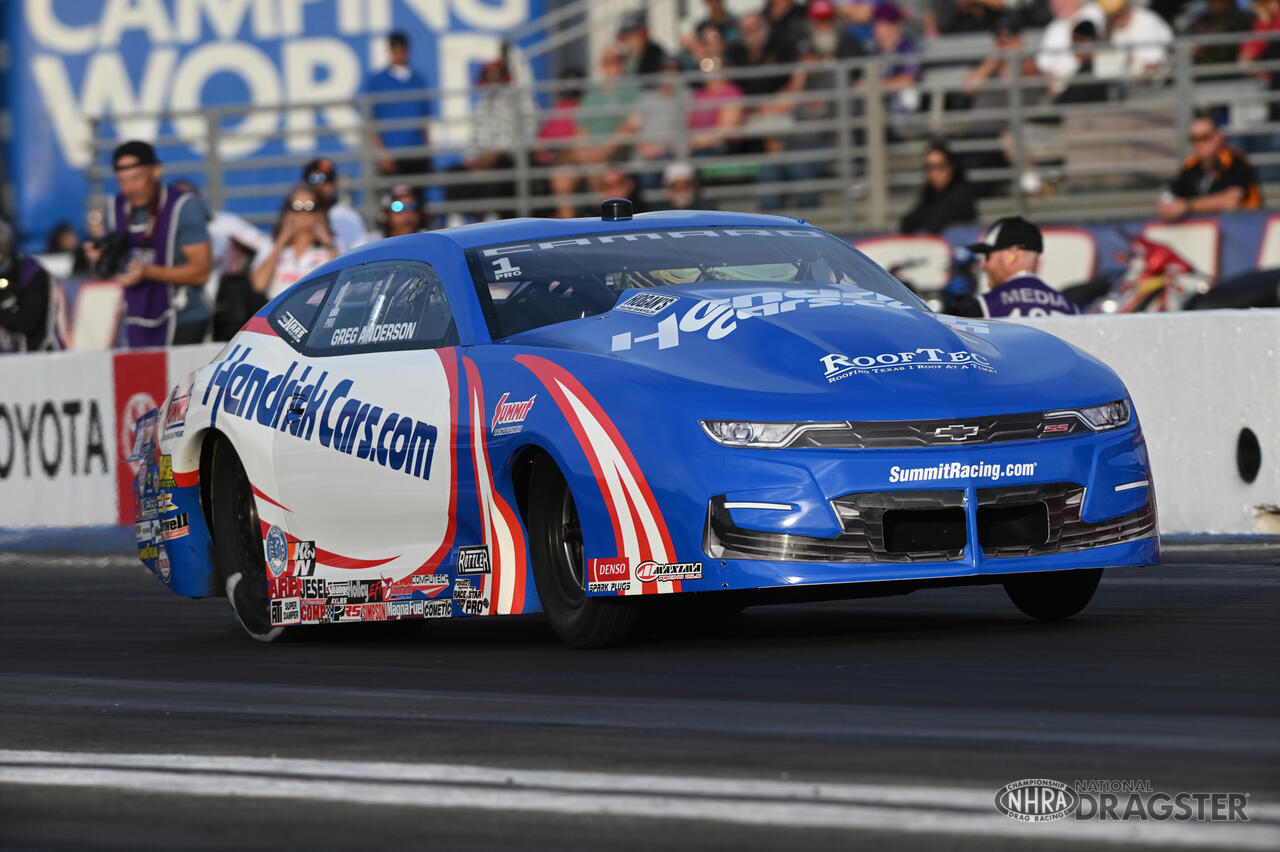 Auto Club NHRA Finals Friday photo gallery | NHRA