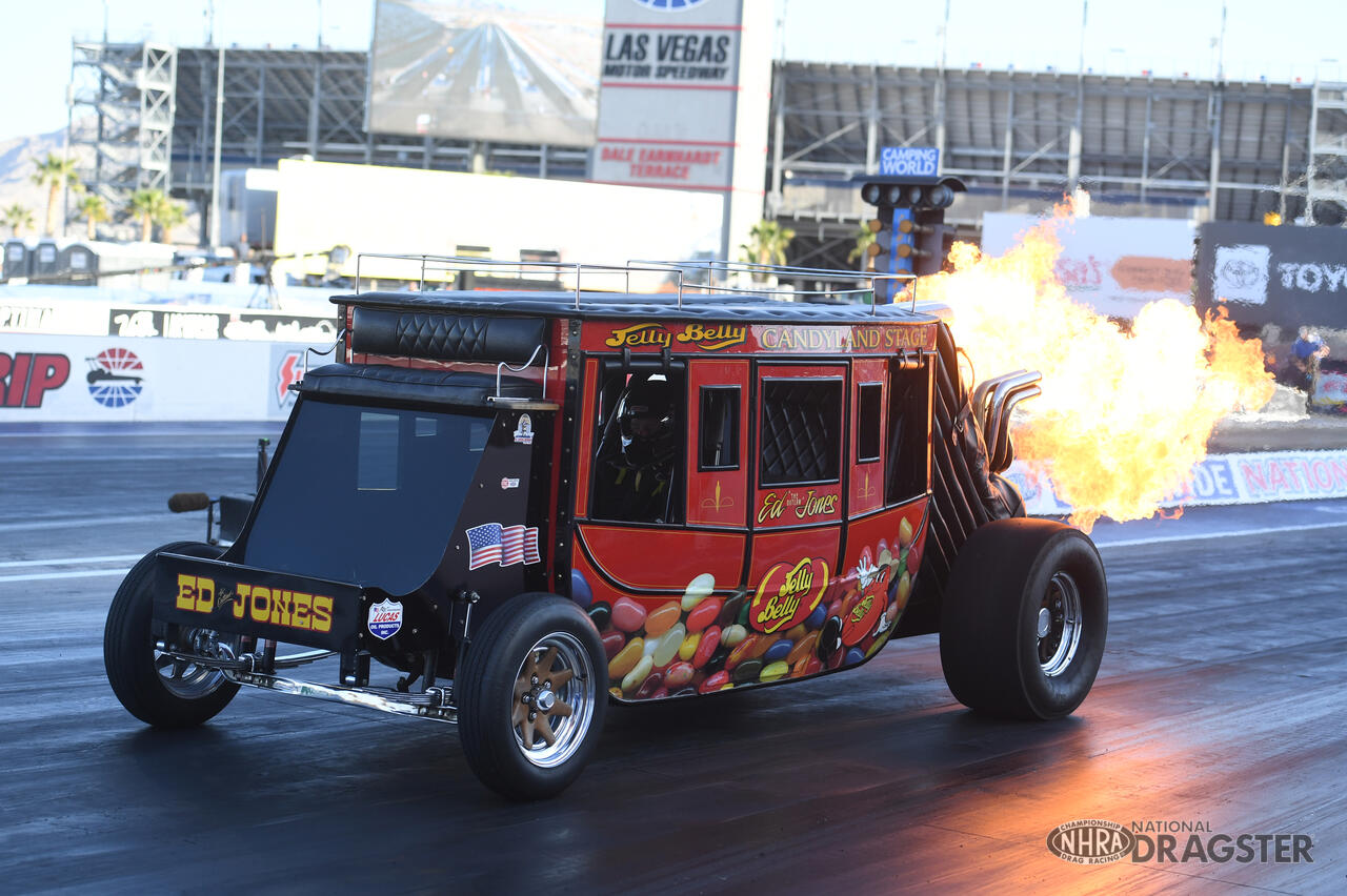 NHRA Four-Wide Nationals Saturday photo gallery | NHRA