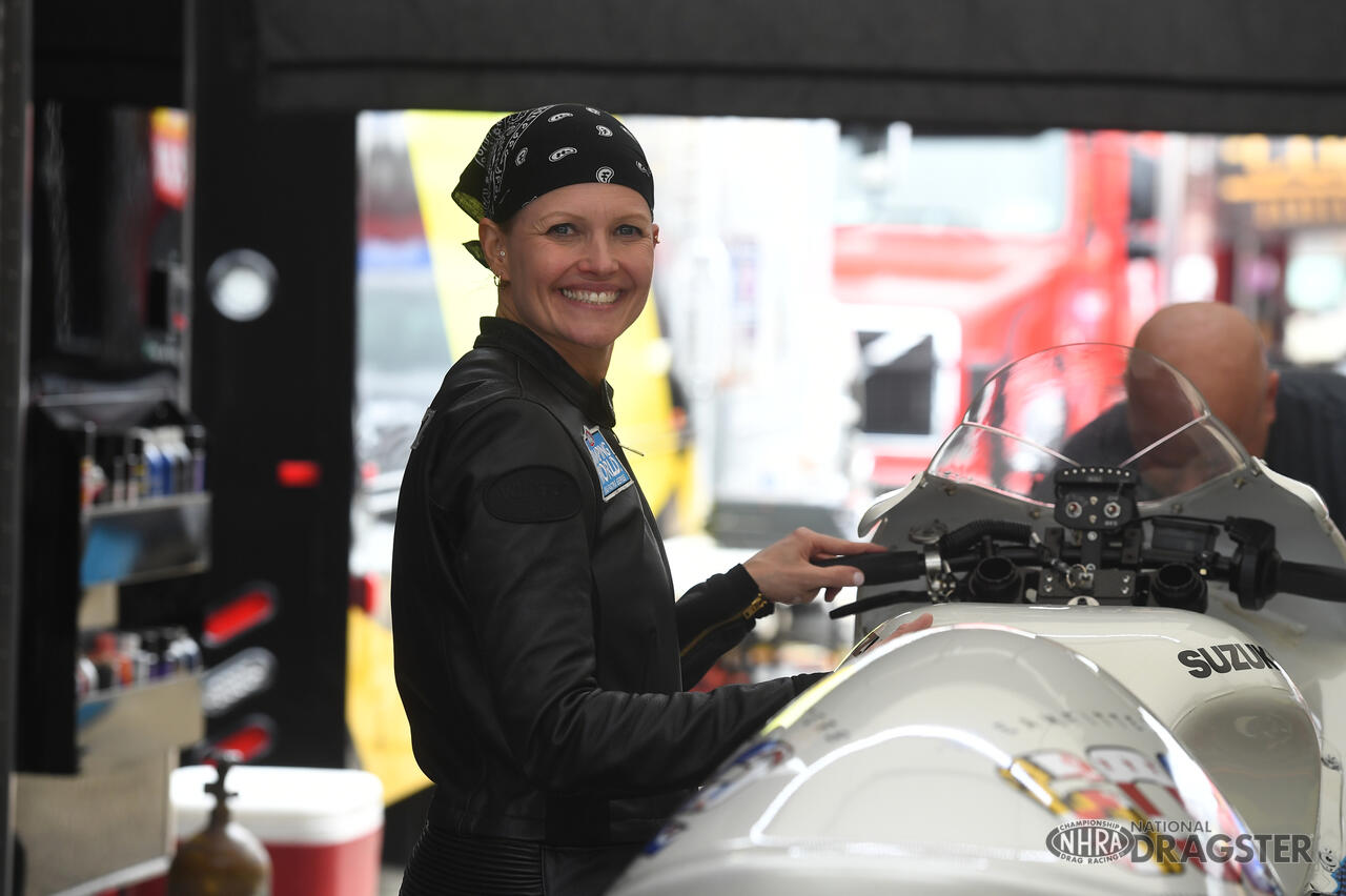 Gerber Collision & Glass Route 66 NHRA Nationals Friday photo gallery ...