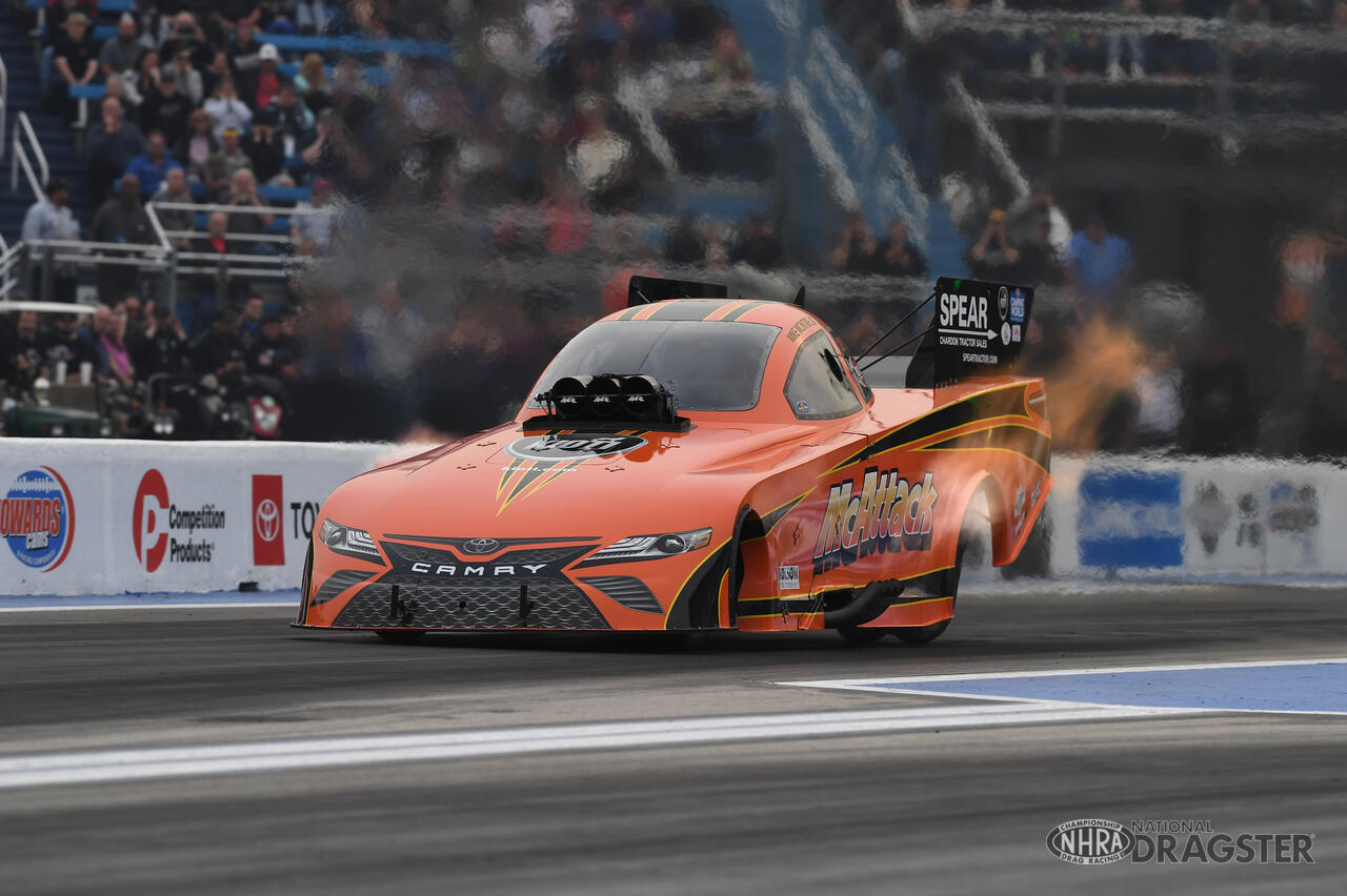 Gerber Collision & Glass Route 66 NHRA Nationals Friday photo gallery ...