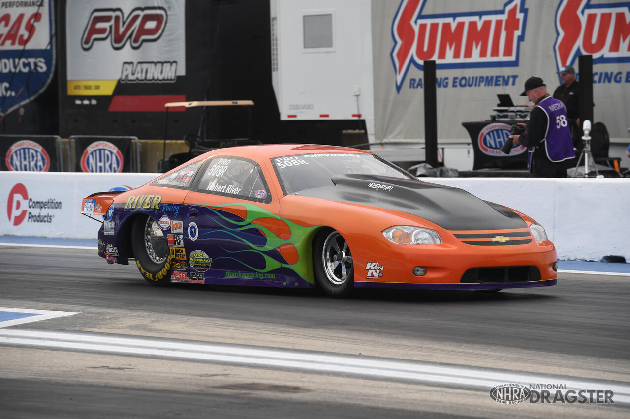 Gerber Collision & Glass Route 66 NHRA Nationals Friday photo gallery ...