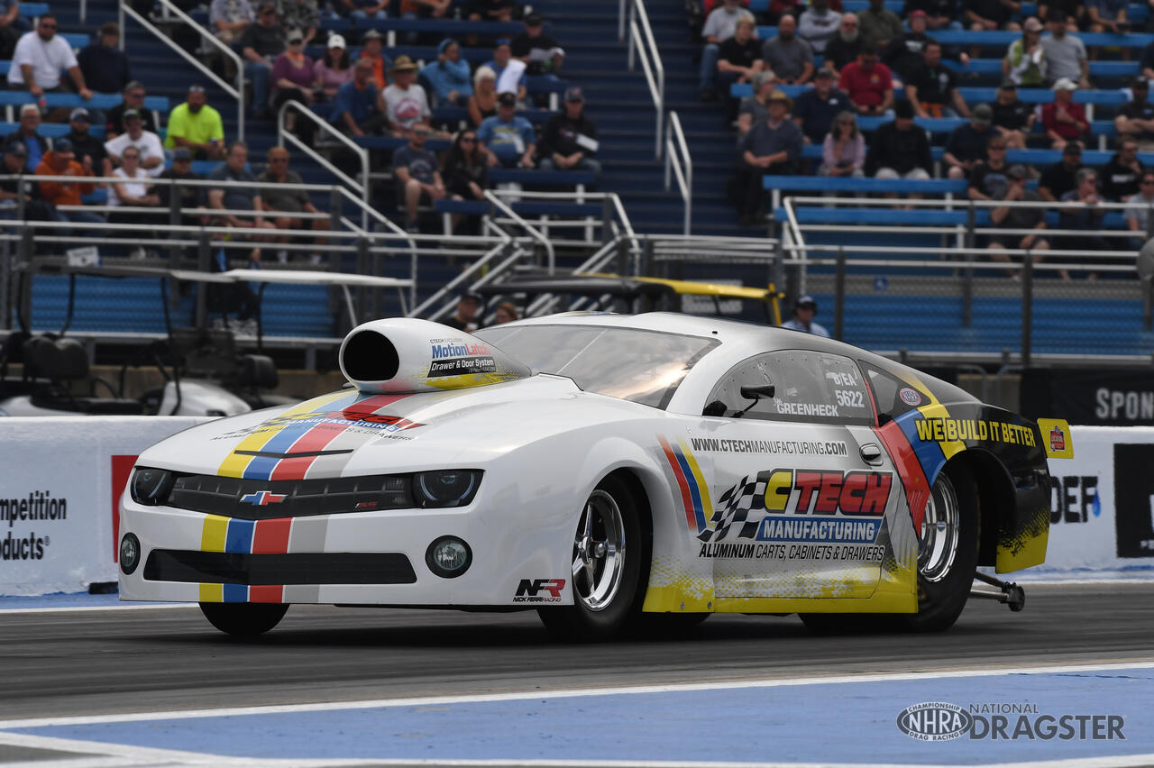 Gerber Collision & Glass Route 66 NHRA Nationals Friday photo gallery ...