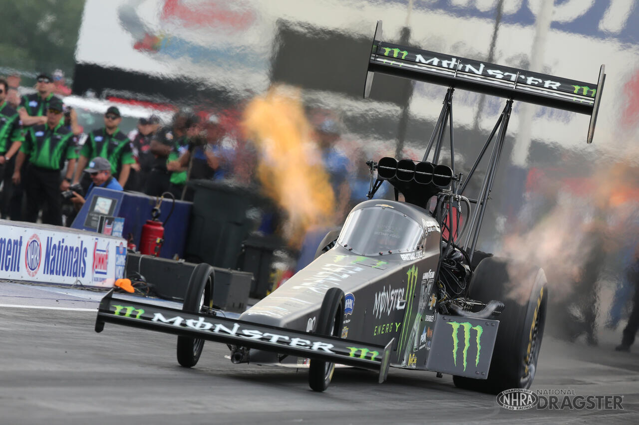 Summit Racing Equipment NHRA Nationals Saturday photo gallery | NHRA
