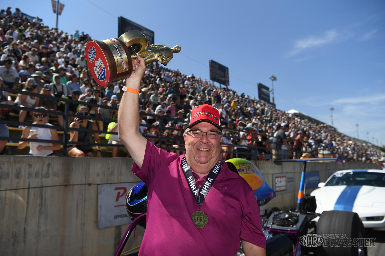 Dodge Power Brokers NHRA Mile-High Nationals Sunday photo gallery | NHRA