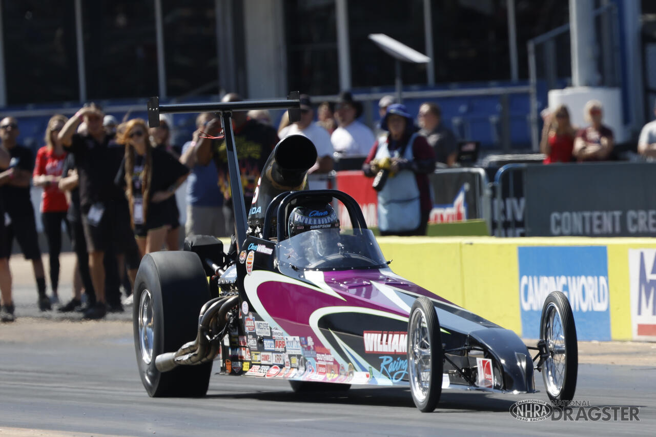 Texas NHRA FallNationals Friday photo gallery | NHRA