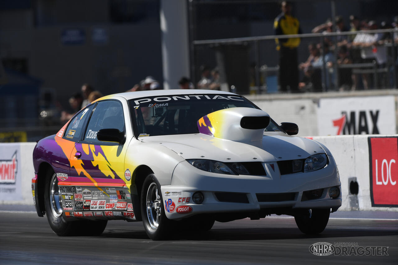 NHRA Nevada Nationals Friday photo gallery | NHRA