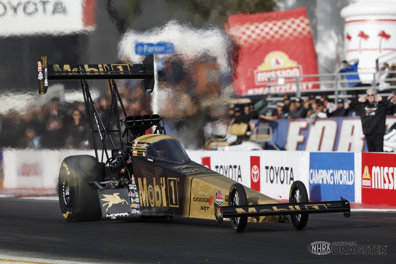 Lucas Oil NHRA Winternationals Saturday photo gallery | NHRA