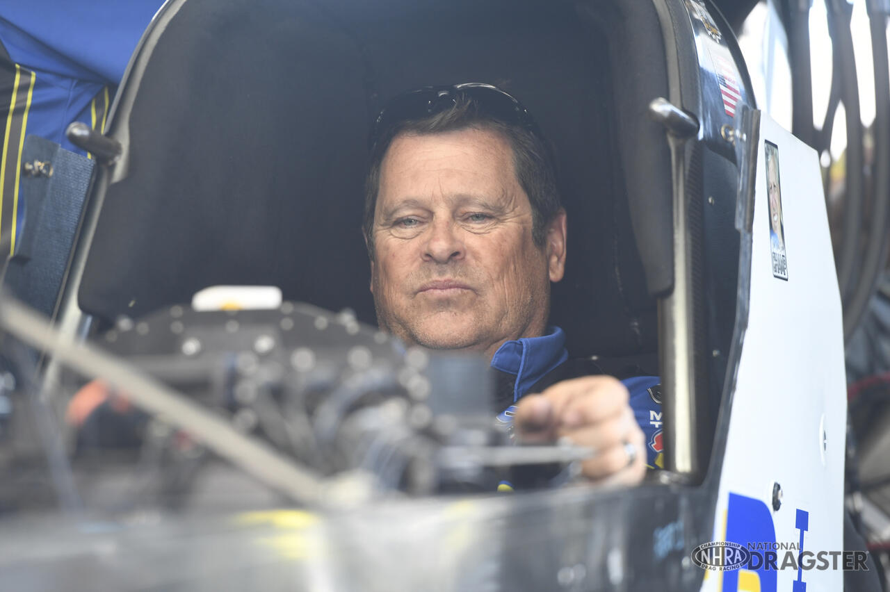 Denso NHRA Sonoma Nationals Friday photo gallery | NHRA