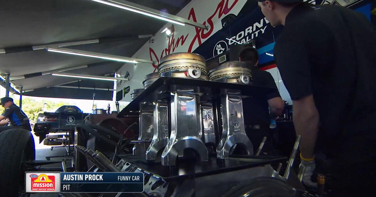 Look Inside a Nitro Hemi