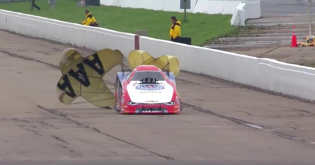 Robert Hight makes fastest pass in NHRA history