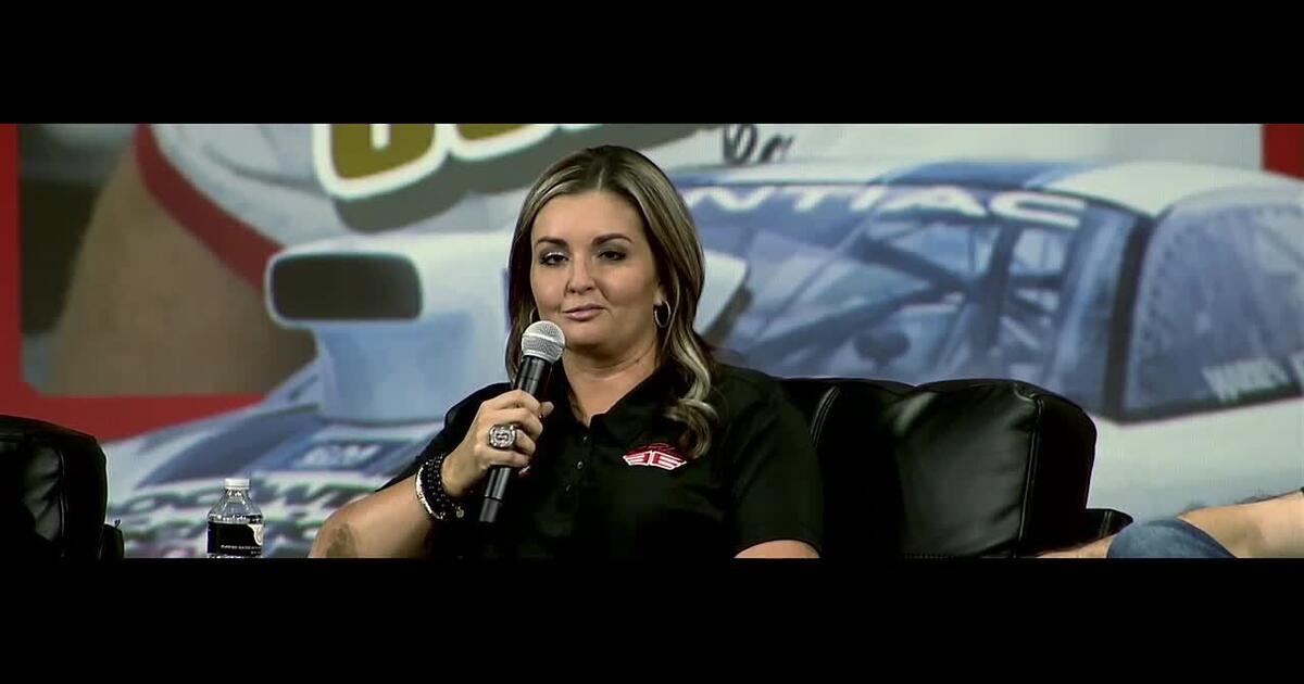 Pro Stock legends take the stage at NHRA SEMA breakfast